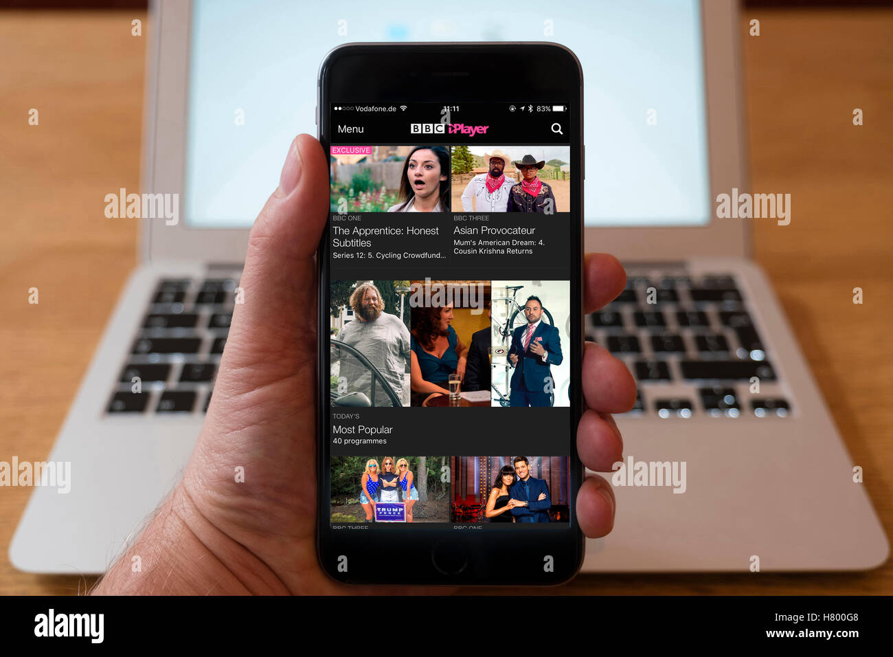 Bbc iplayer smartphone hi-res stock photography and images - Alamy