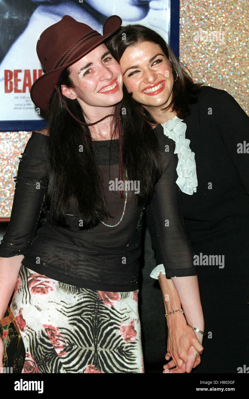 SUSAN LYNCH & RACHEL WEISZ BEAUTIFUL CREATURES PREMIERE INTERNATIONAL ...