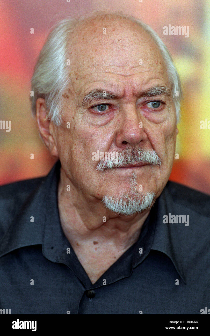 Robert altman woman hi-res stock photography and images - Alamy