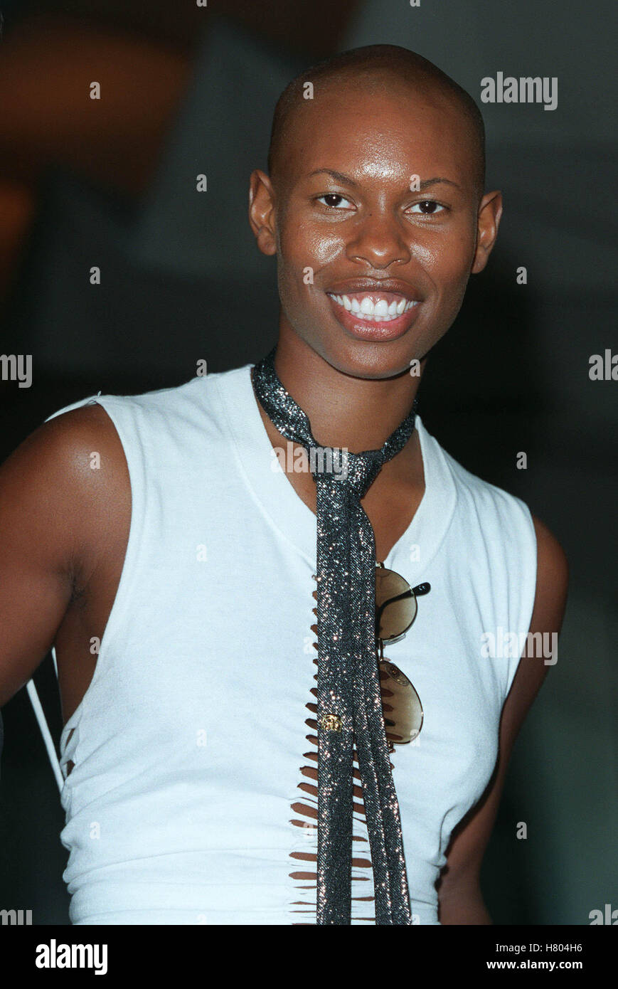 Skin singer 2000 hi-res stock photography and images - Alamy