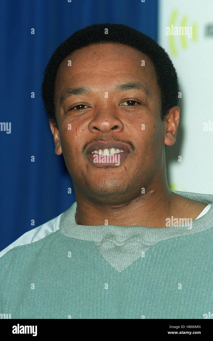 Dr dre hi-res stock photography and images - Alamy