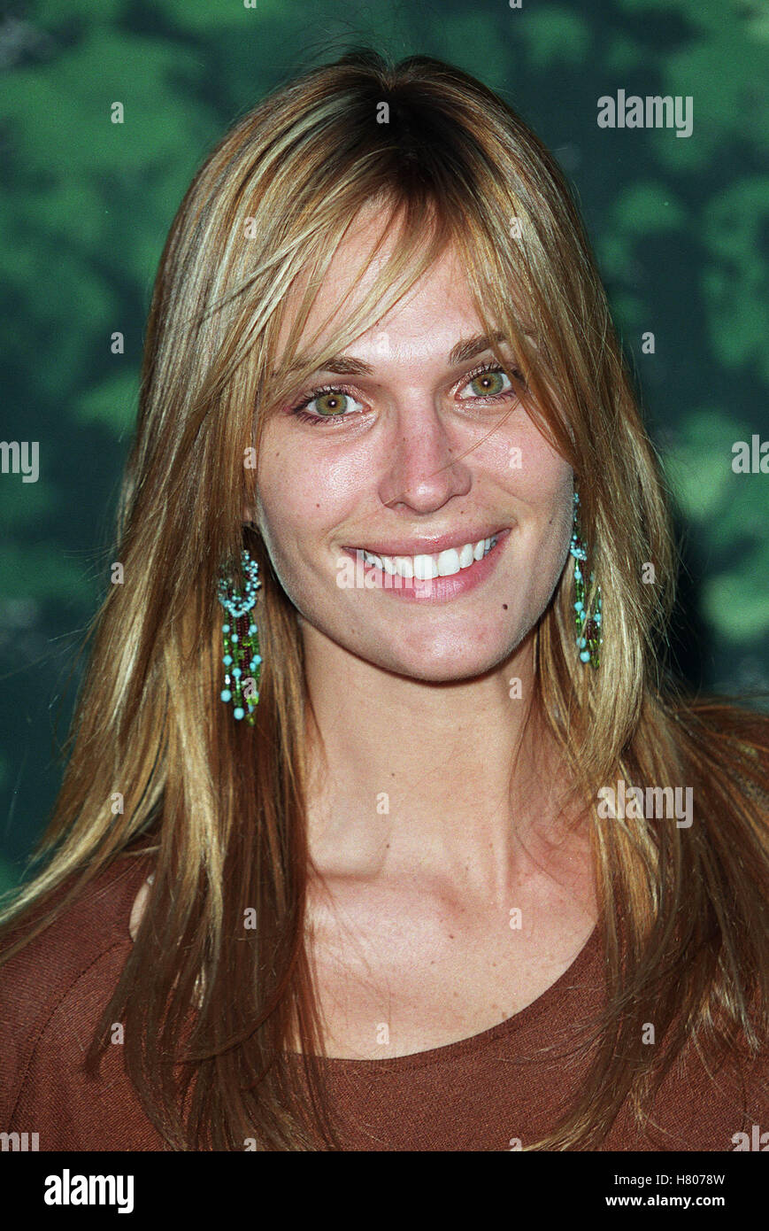 Molly sims 2000 hi-res stock photography and images - Alamy