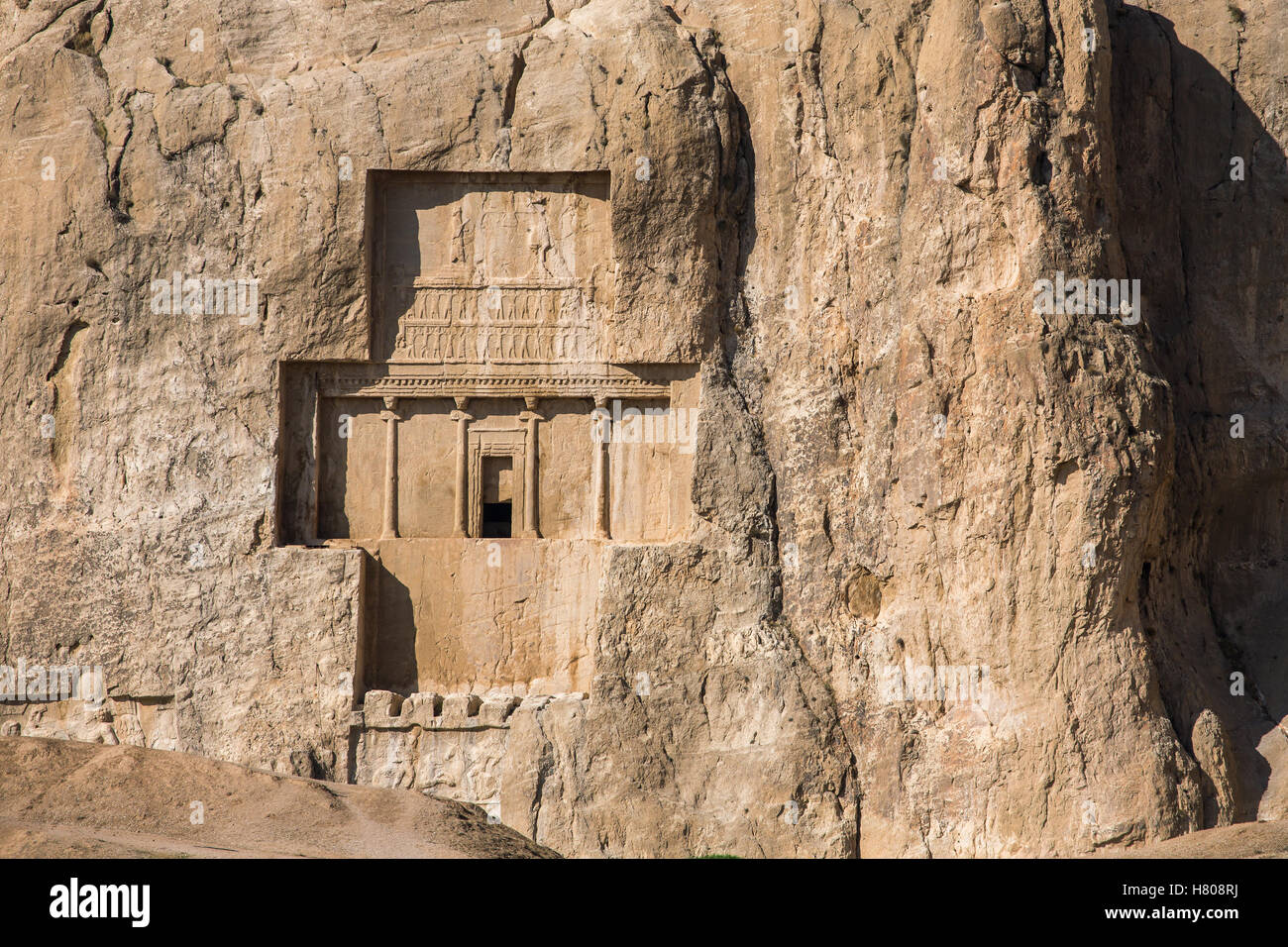 Naqsh e rustam hi-res stock photography and images - Alamy
