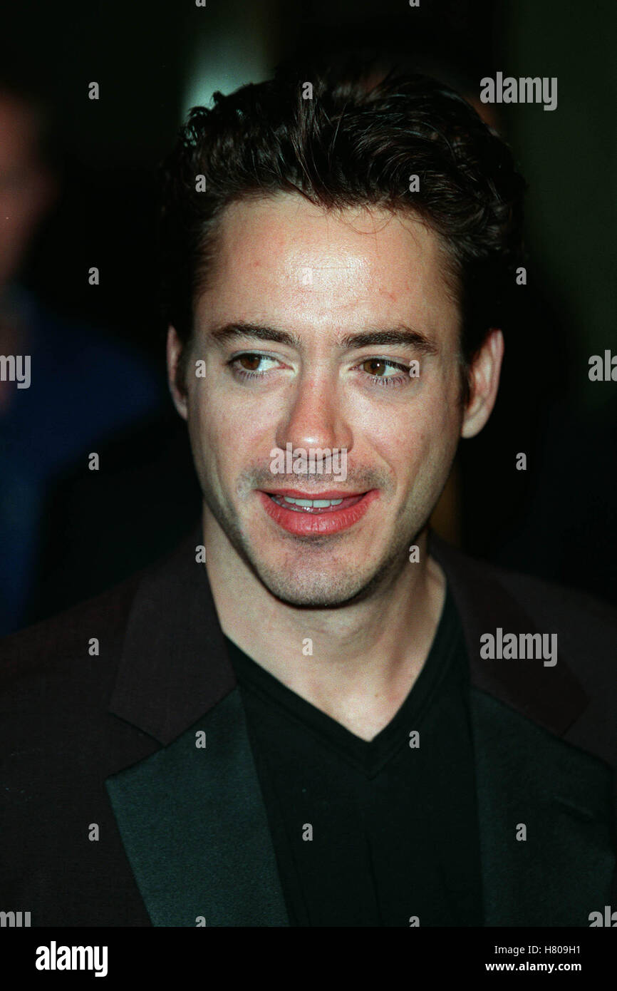 ROBERT DOWNEY JR 17 January 1999 Stock Photo - Alamy