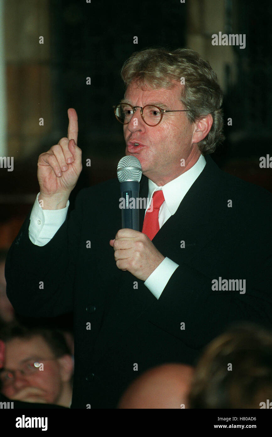 JERRY SPRINGER LONDON ENGLAND 02 March 1999 Stock Photo - Alamy