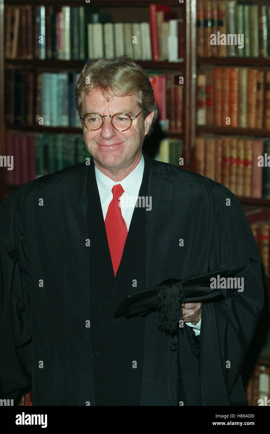 JERRY SPRINGER LONDON ENGLAND 02 March 1999 Stock Photo - Alamy