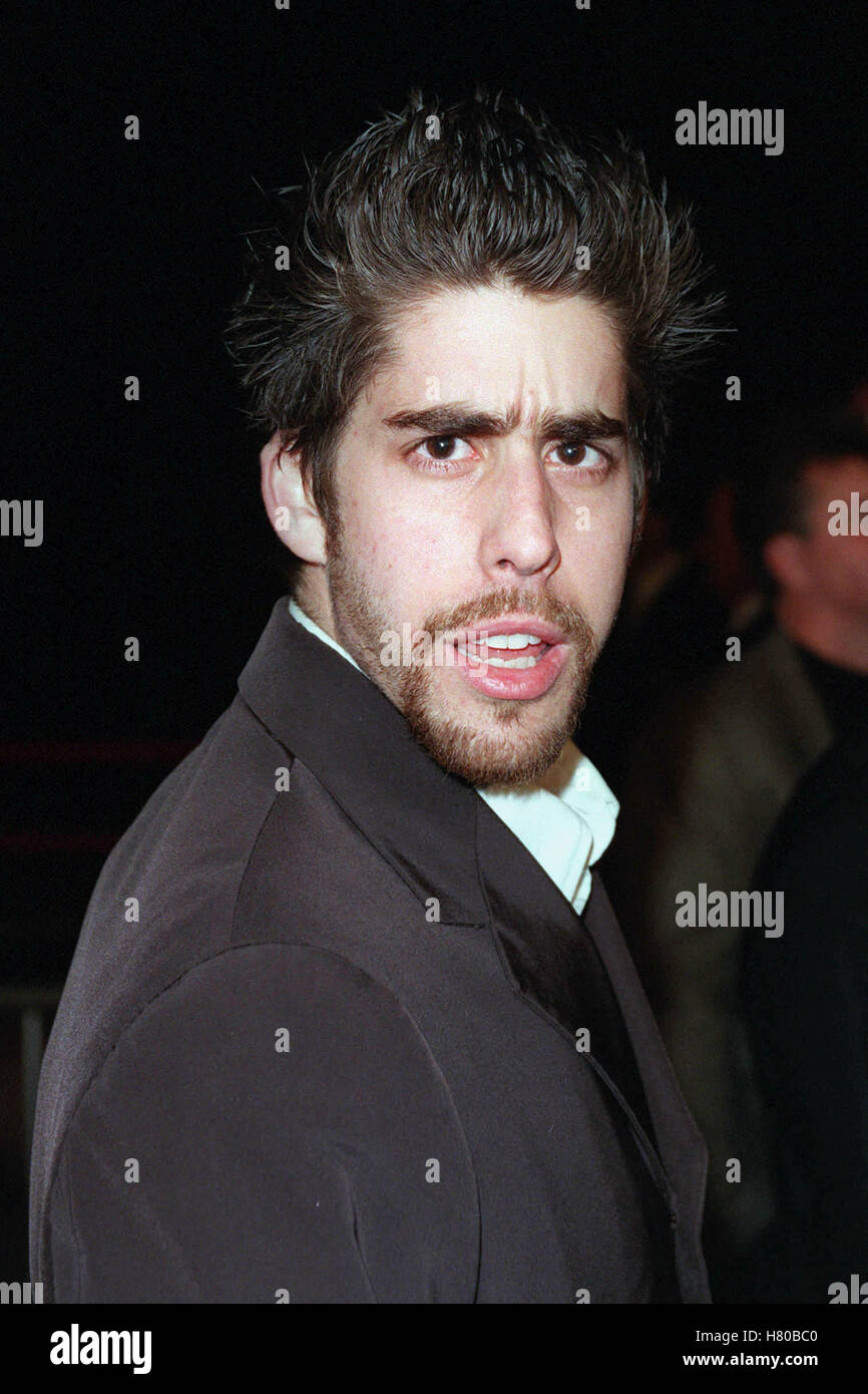 ADAM GOLDBERG LOS ANGELES USA 27 March 1999 Stock Photo - Alamy