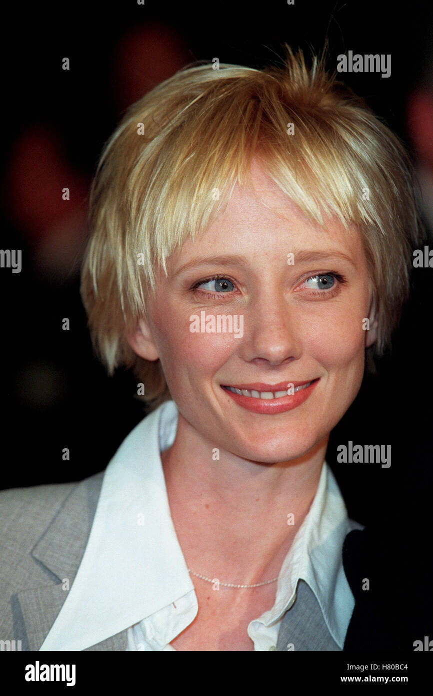 ANNE HECHE LOS ANGELES USA 27 March 1999 Stock Photo - Alamy
