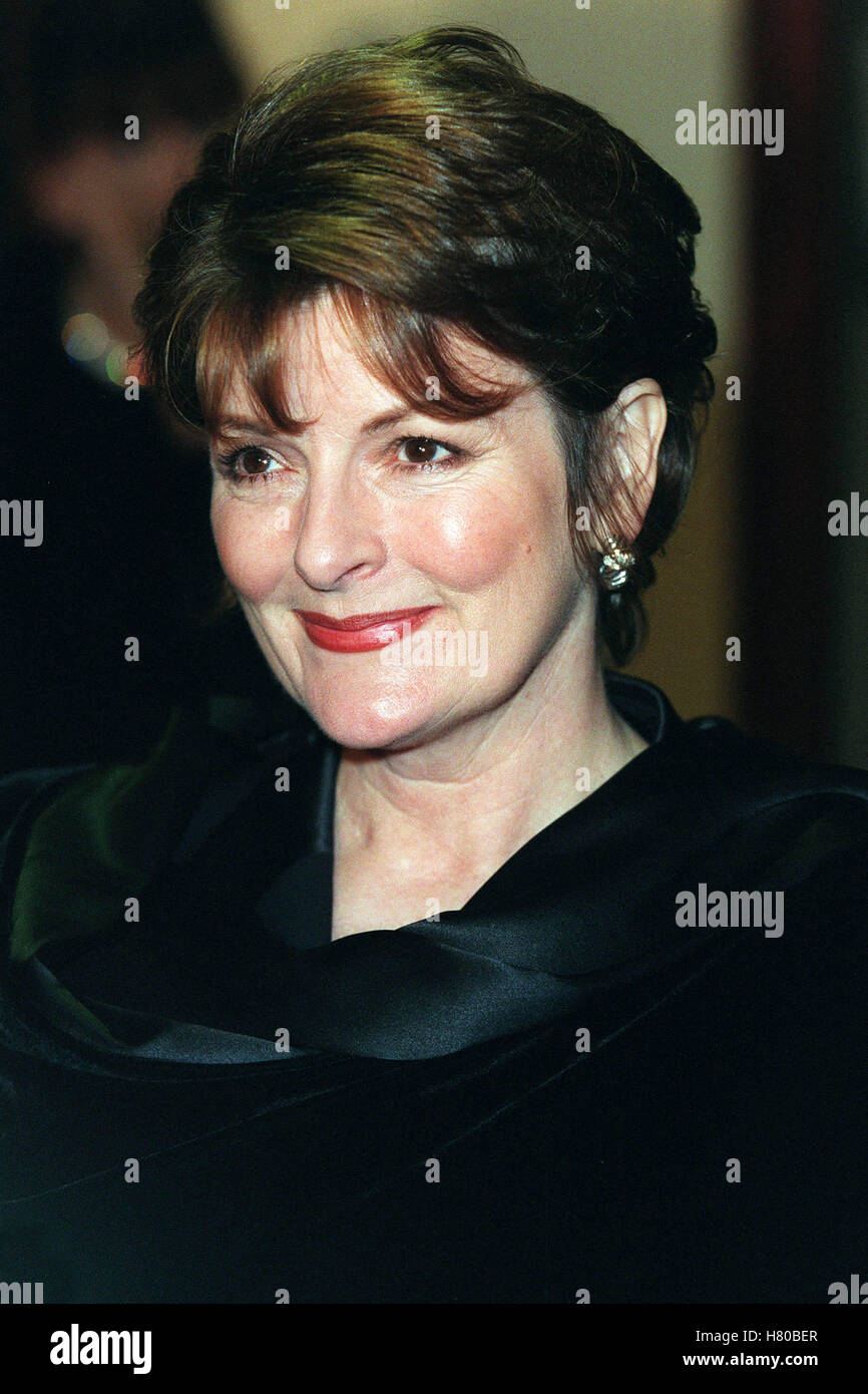 Brenda blethyn hi-res stock photography and images - Alamy Brenda blethyn hi-res stock photography and images - Alamy