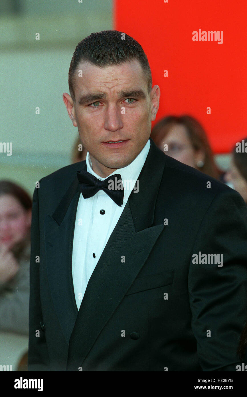 Former footballer vinnie jones hi-res stock photography and images - Alamy
