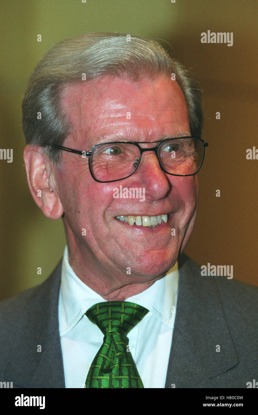 Bob holness hi-res stock photography and images - Alamy