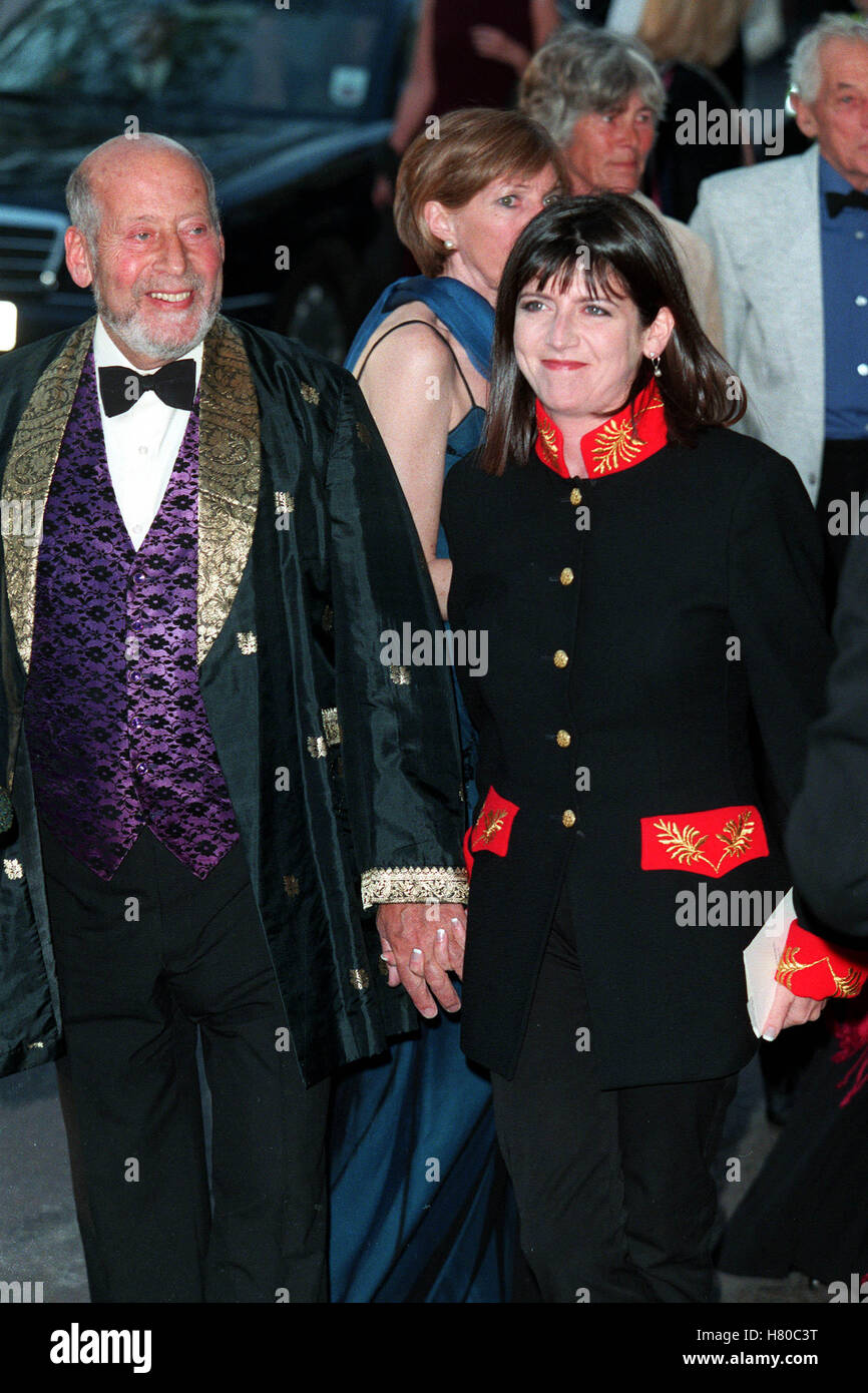 CLEMENT & EMMA FREUD LOS ANGELES USA 28 April 1999 Stock Photo - Alamy