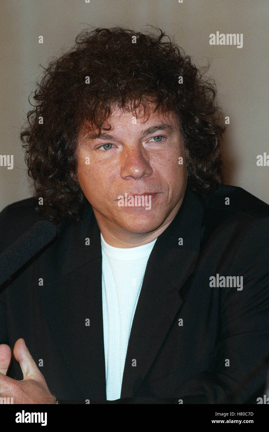 Richard cocciante hi-res stock photography and images - Alamy