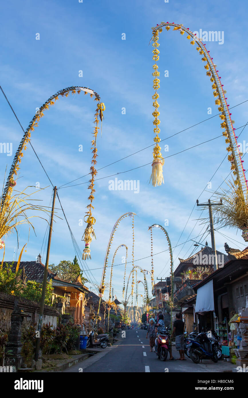 Street poles hi-res stock photography and images - Alamy
