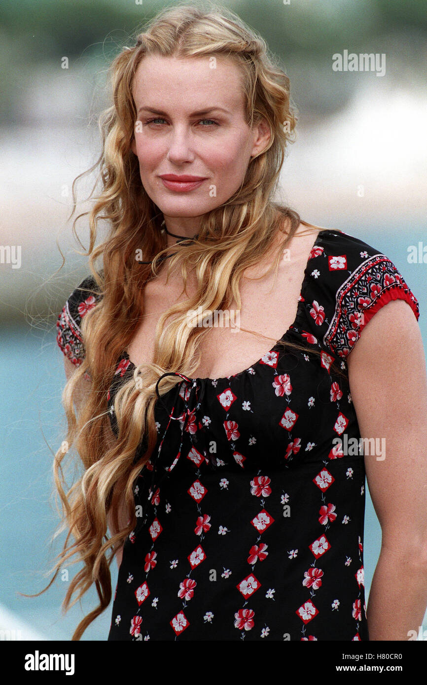 DARYL HANNAH 23 May 1999 Stock Photo - Alamy