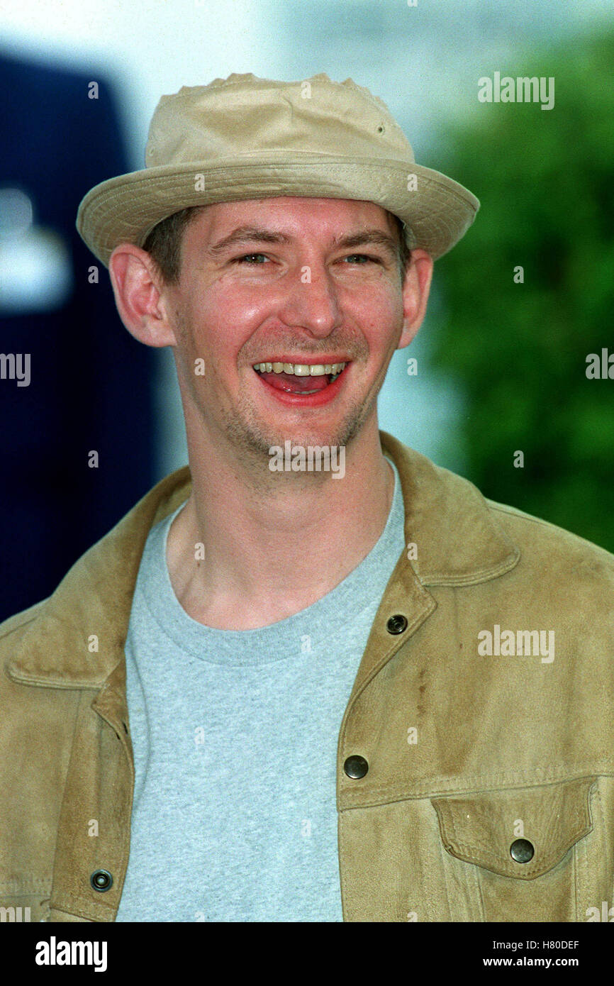 Actor ian hart hi-res stock photography and images - Alamy