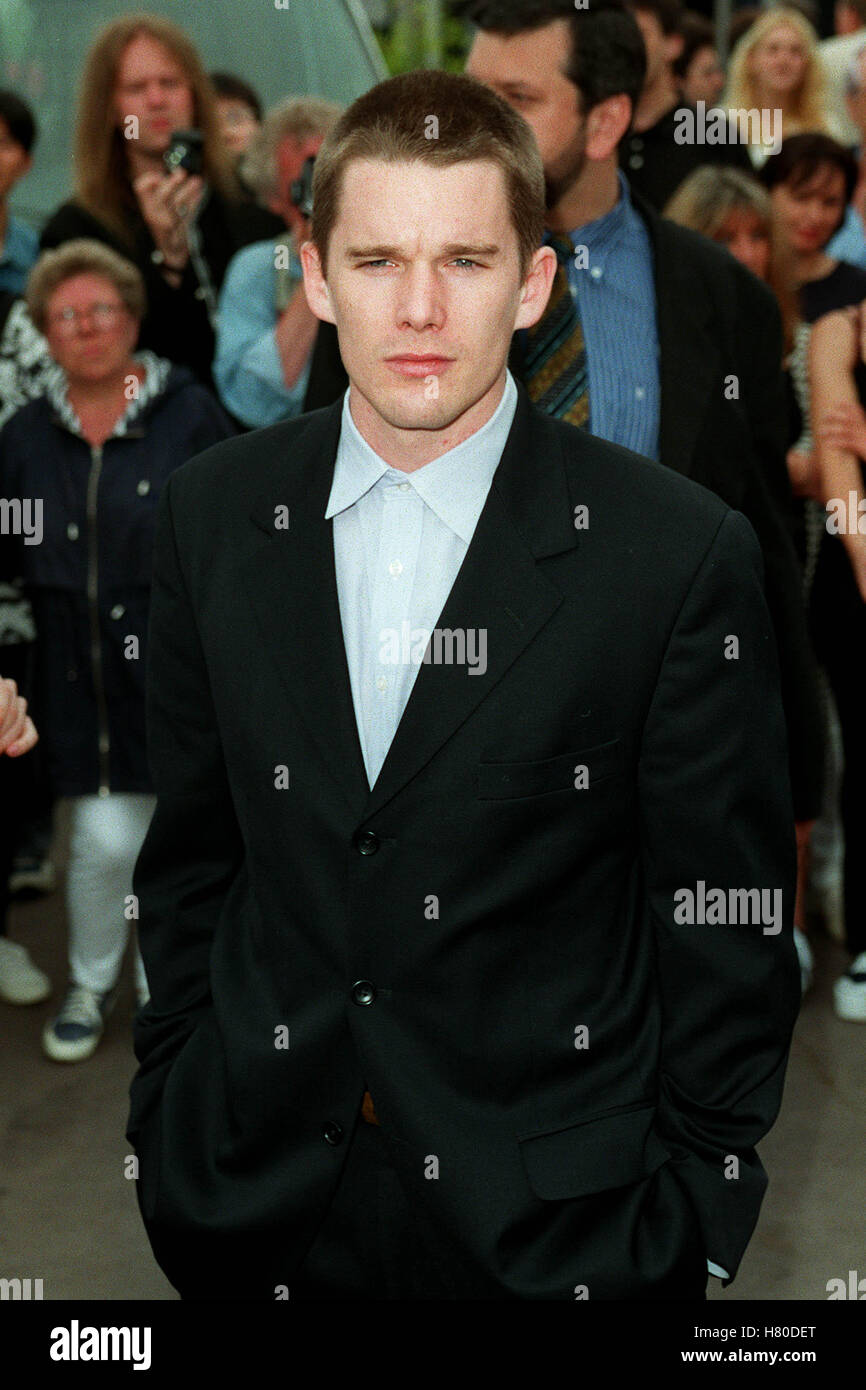 ETHAN HAWKE 26 May 1999 Stock Photo - Alamy