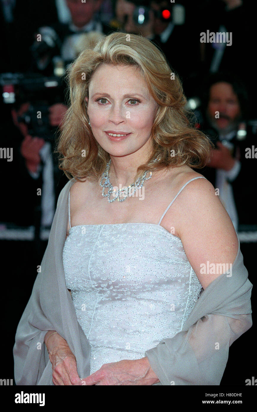 Faye dunaway hi-res stock photography and images - Alamy