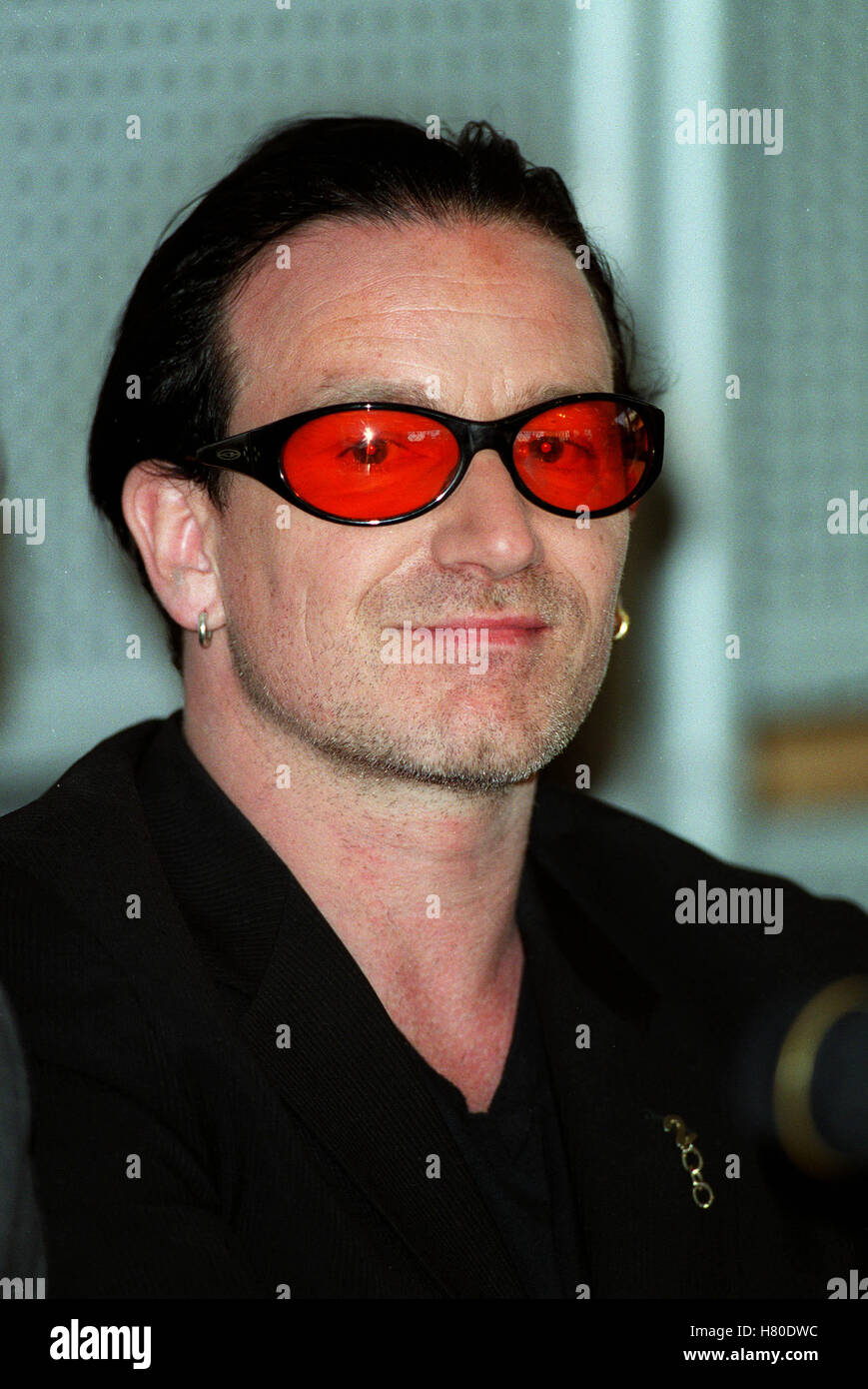 BONO 21 June 1999 Stock Photo - Alamy