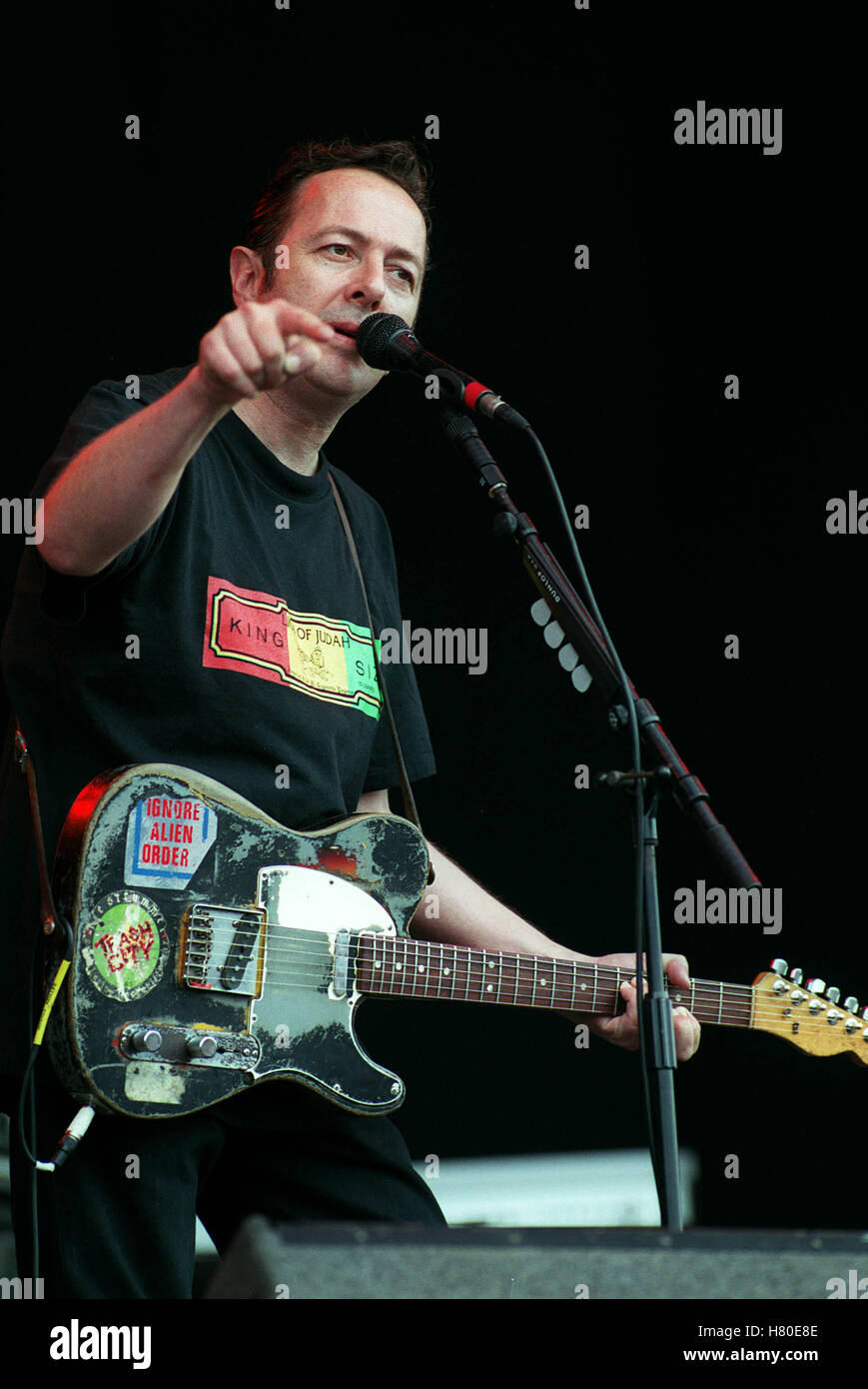 JOE STRUMMER 11 July 1999 Stock Photo - Alamy