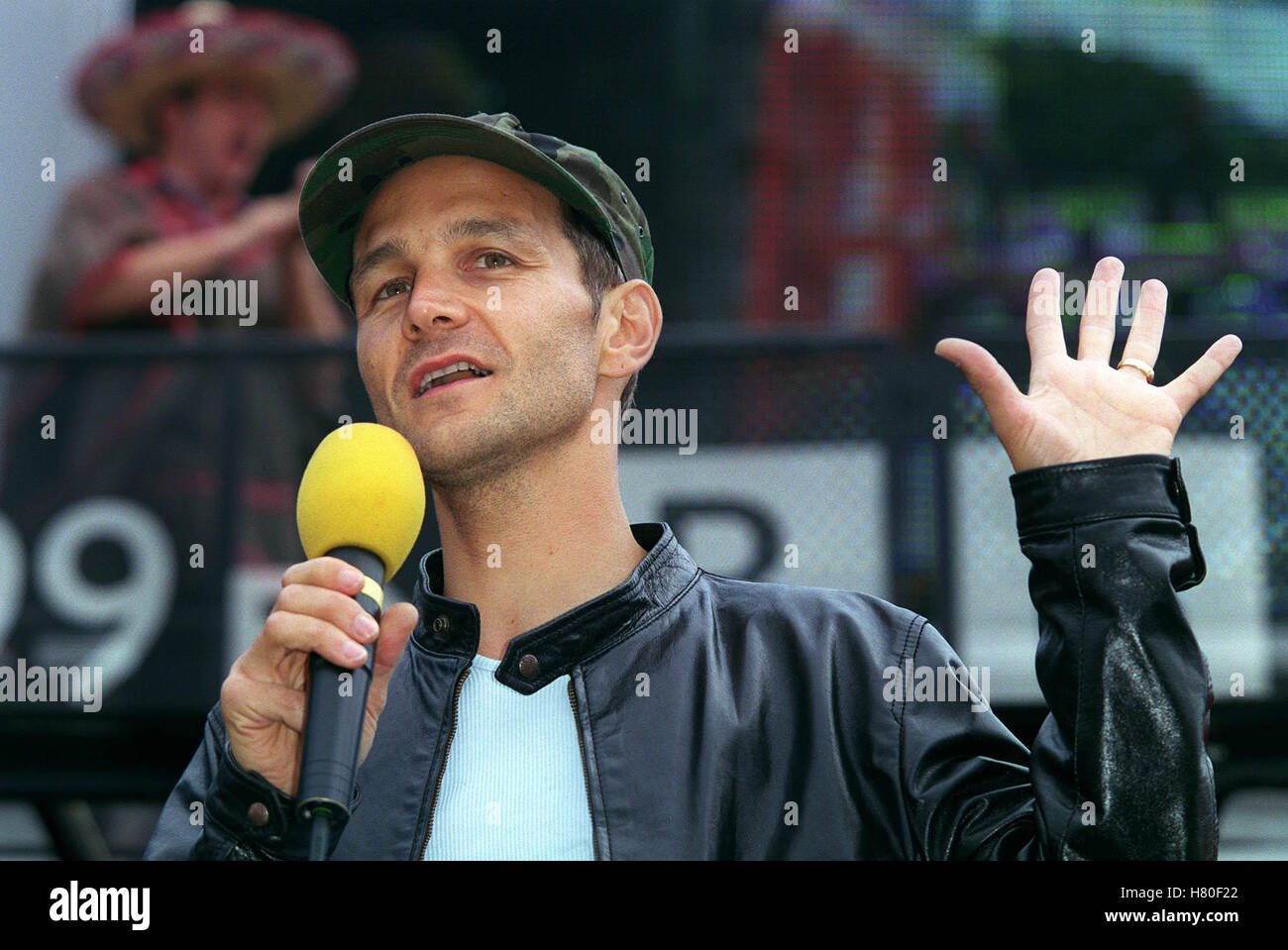 James tim booth 1999 hi-res stock photography and images - Alamy