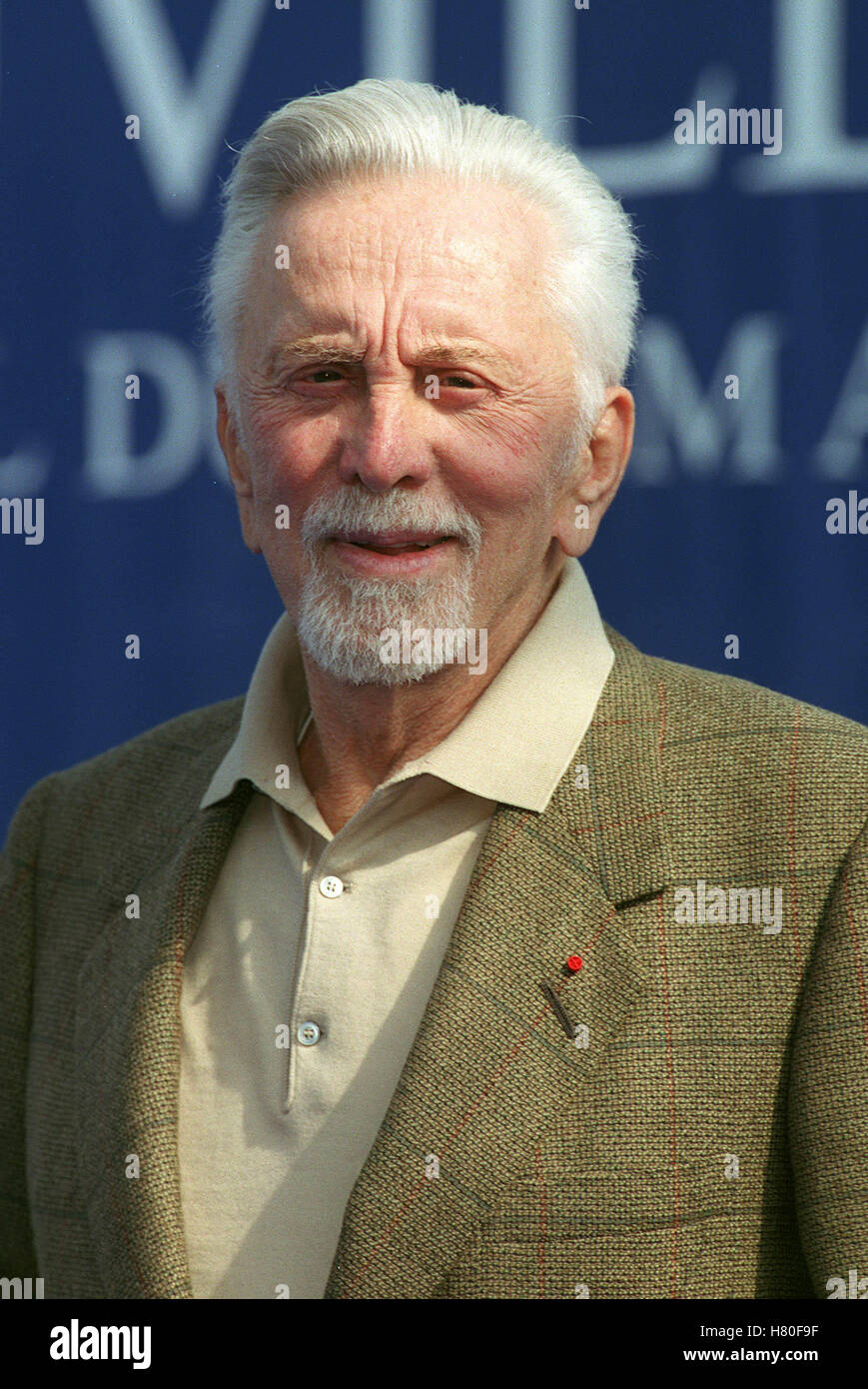 KIRK DOUGLAS 12 September 1999 Stock Photo - Alamy