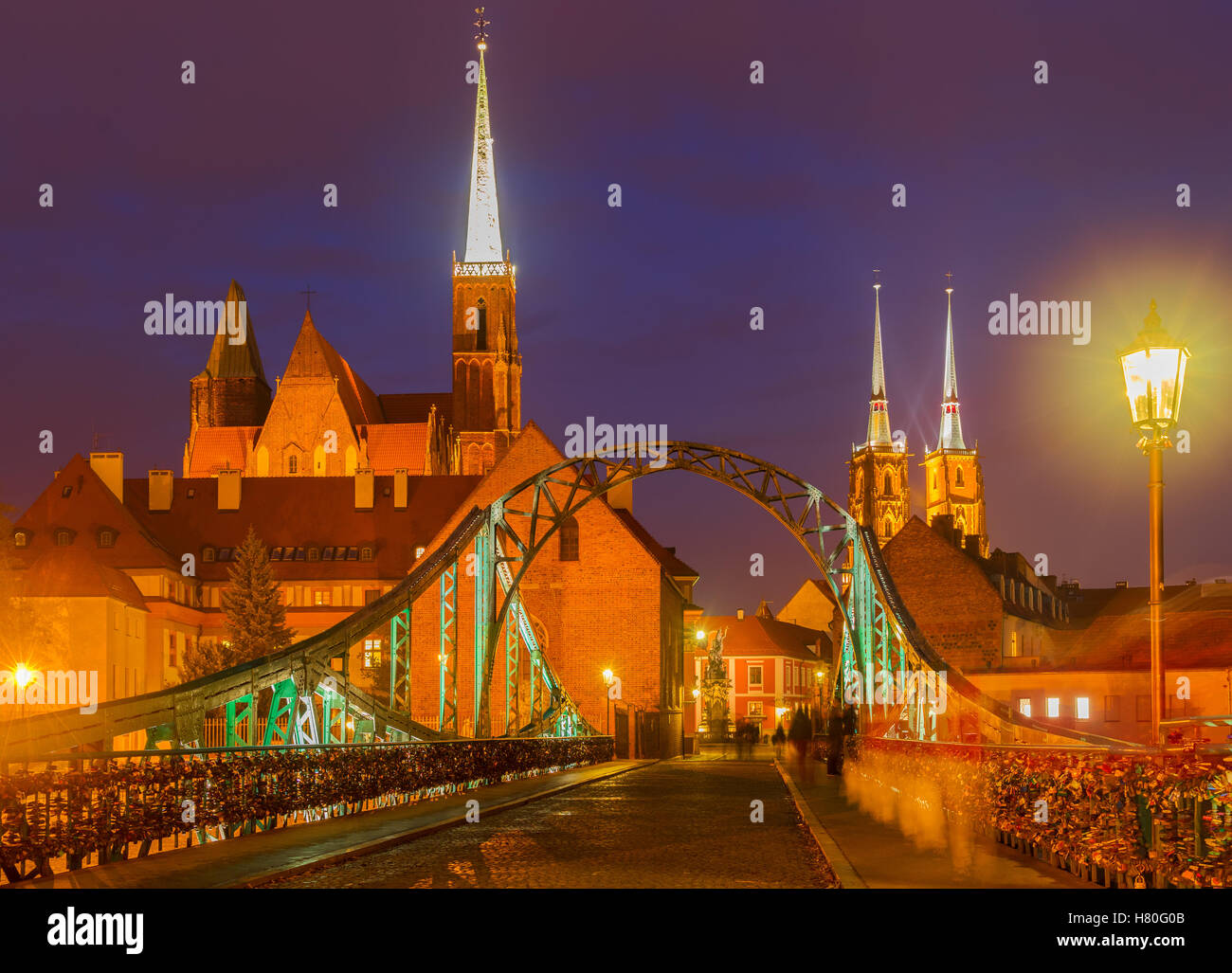 bridge to island Tumski, Wroclaw, Poland Stock Photo - Alamy