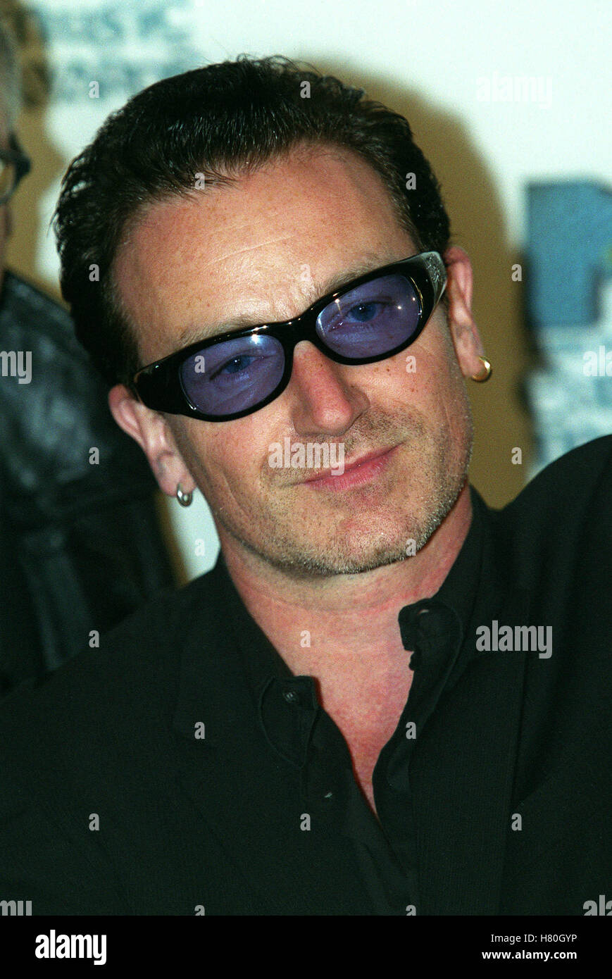 Bono sunglasses hi-res stock photography and images - Alamy