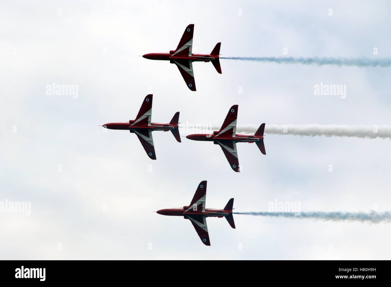 Raf red arrows hi-res stock photography and images - Alamy