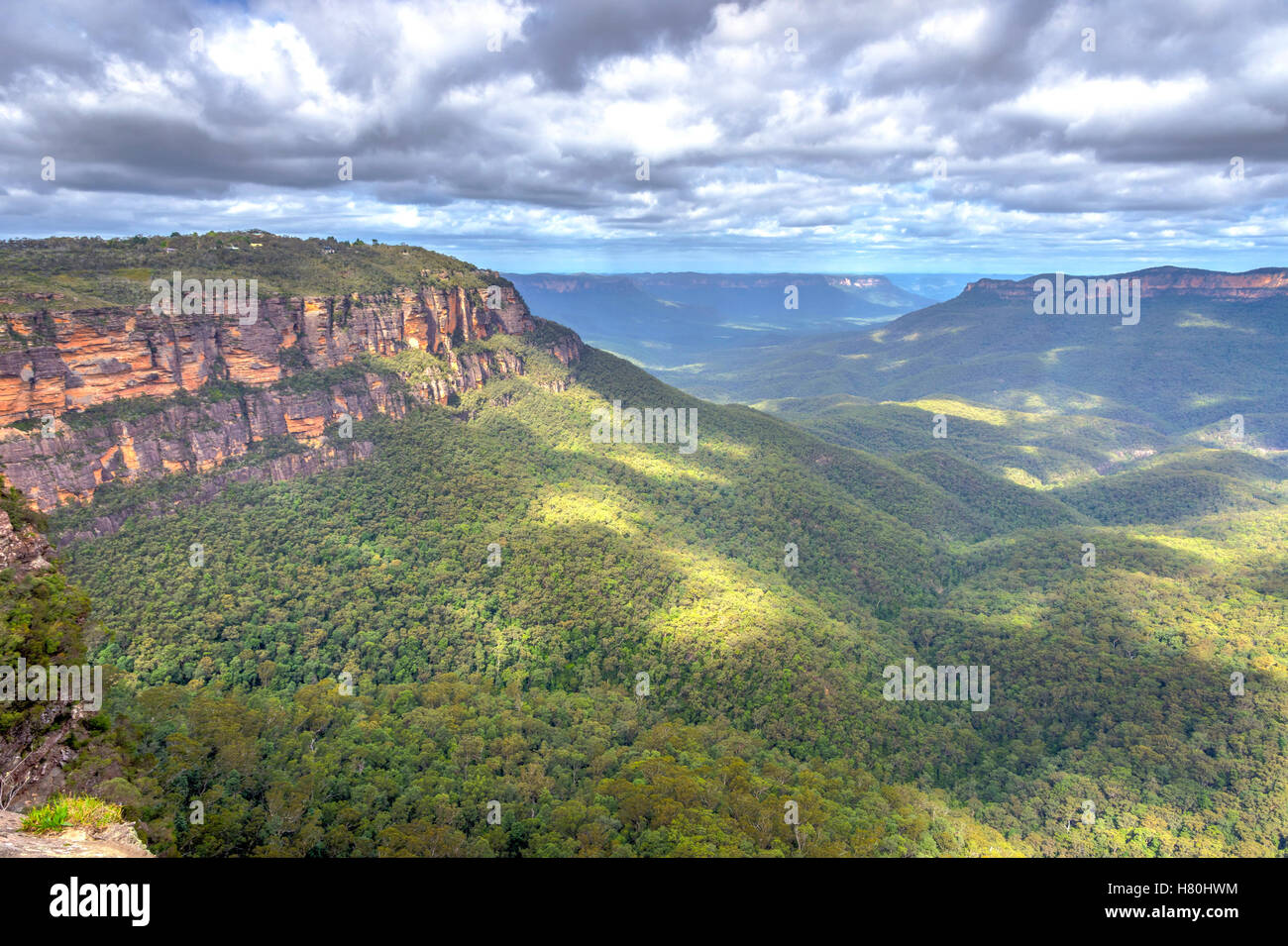 View over blue mountains national park, Australia Stock Photo - Alamy