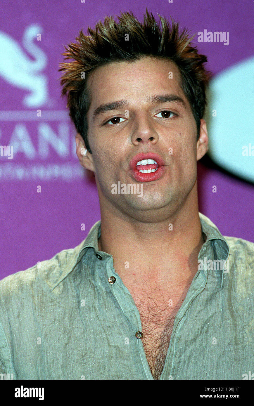 Ricky martin 1999 hi-res stock photography and images - Alamy