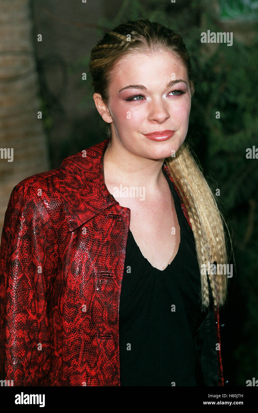 Leann rimes 1999 hi-res stock photography and images - Alamy