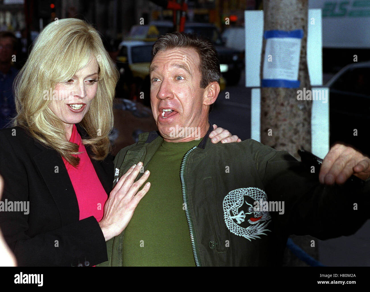 Galaxy quest 1999 sigourney weaver hi-res stock photography and images ...