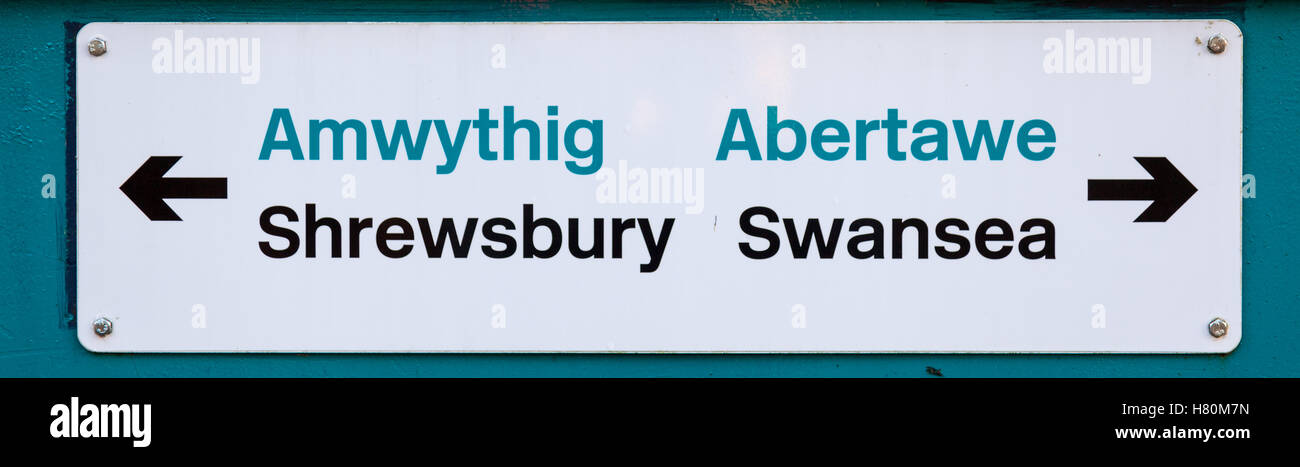 Abertawe swansea railway station sign hi-res stock photography and ...