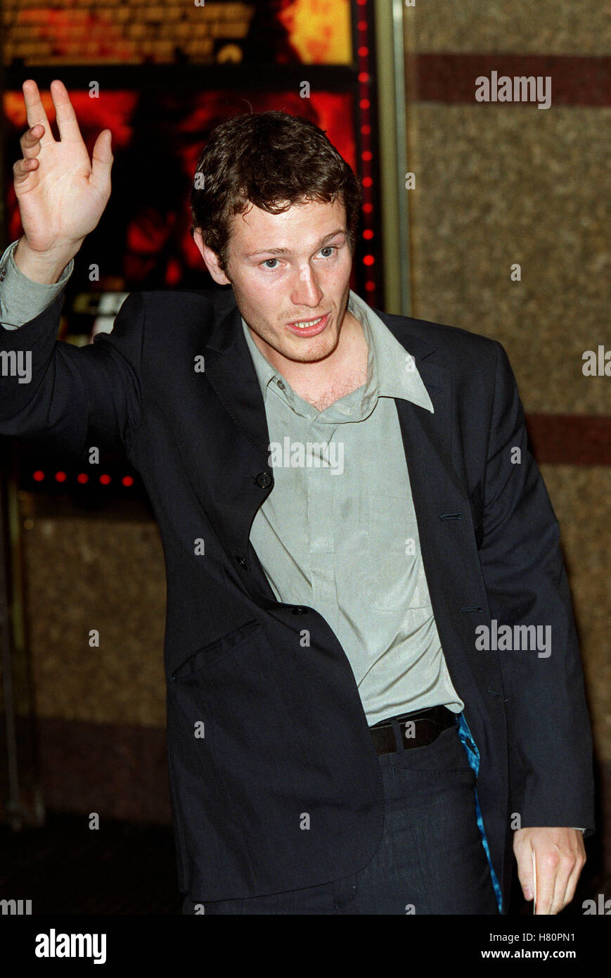 NICK MORAN MISSION IMPOSSIBLE 2 PREMIER LONDON/ENGLAND LEICESTER SQ 04 ...