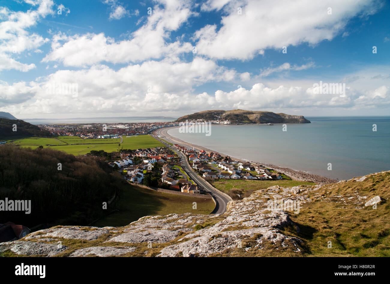 Limestone pier hi-res stock photography and images - Alamy