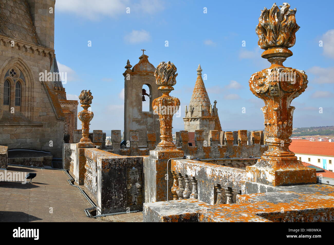 EVORA, PORTUGAL: The roof of the cathedral (Se Stock Photo - Alamy