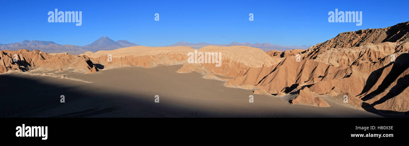 Valle de la Luna, valley of the moon, Atacama desert Chile Stock Photo - Alamy