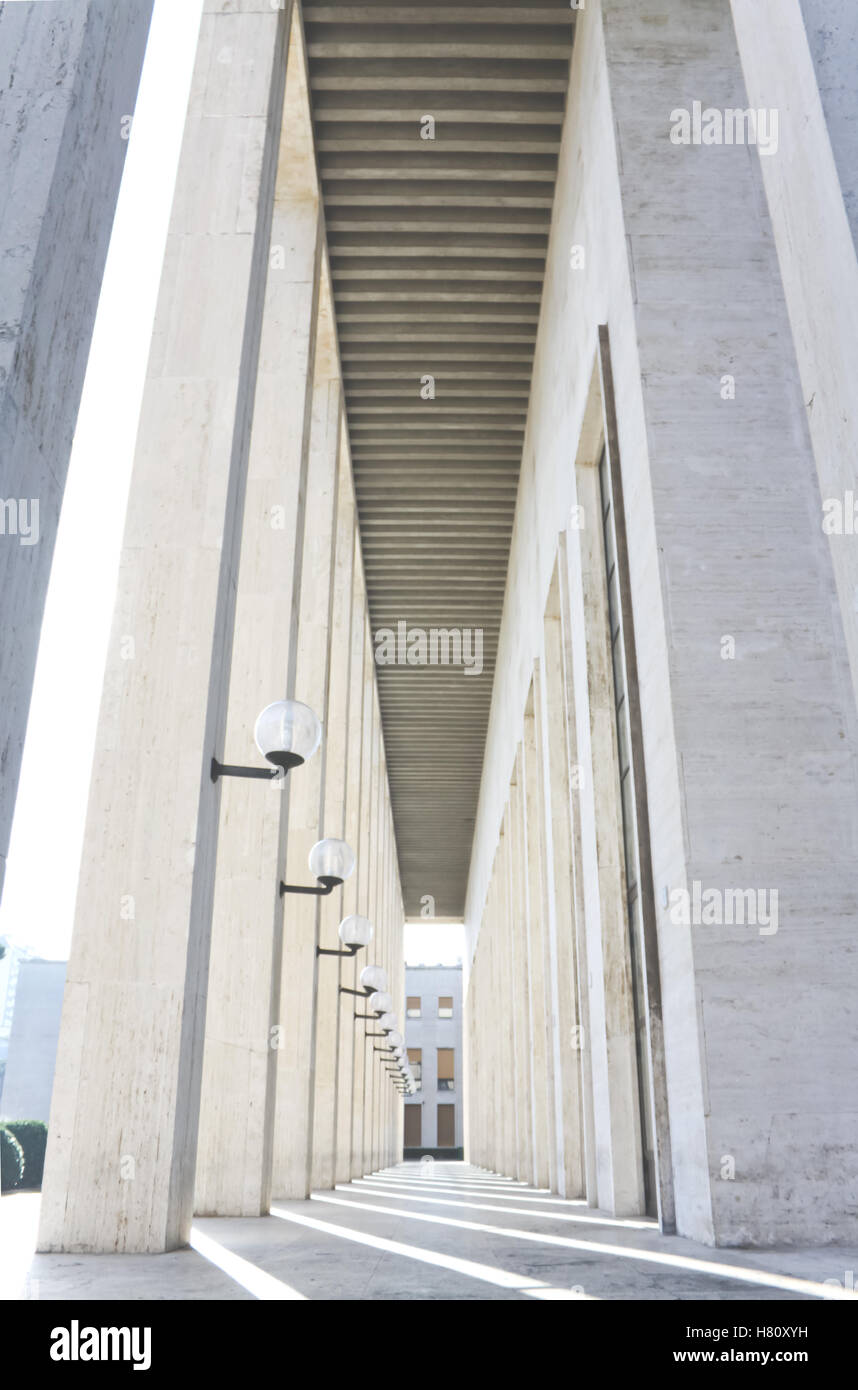 Modern Colonnade in architecture Stock Photo - Alamy
