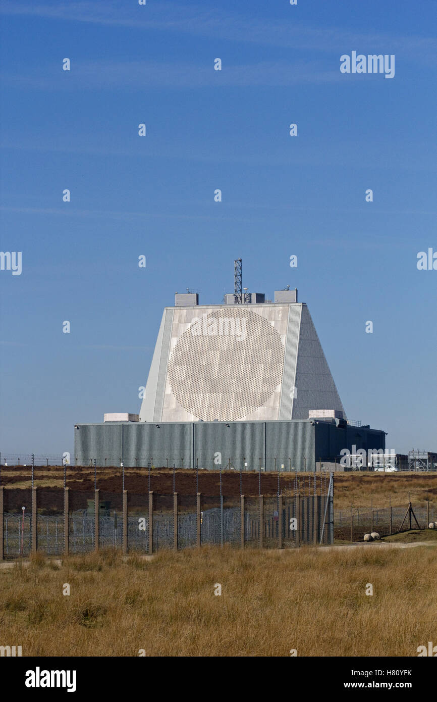 Fylingdales raf hi-res stock photography and images - Alamy