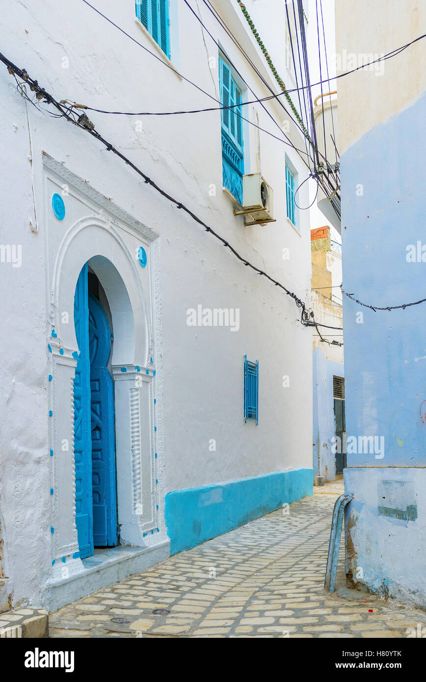 Spend Arab High Resolution Stock Photography and Images - Alamy