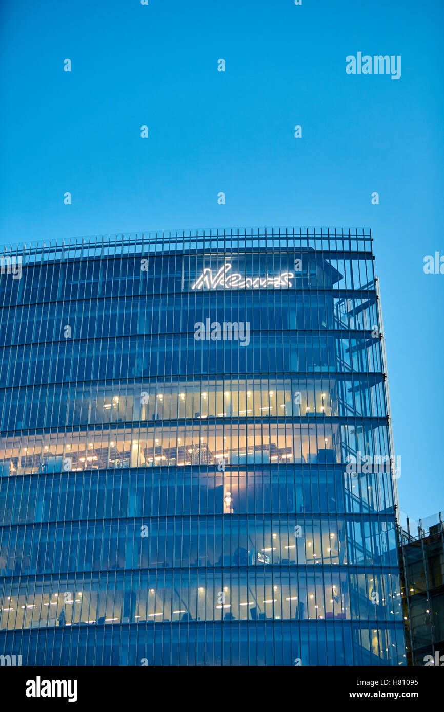 The news building london hi-res stock photography and images - Alamy