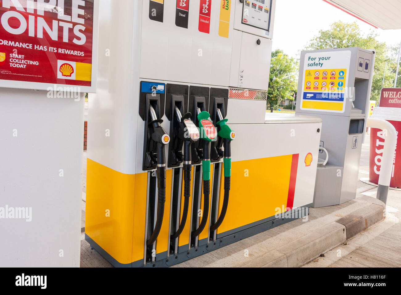 Shell unleaded High Resolution Stock Photography and Images - Alamy
