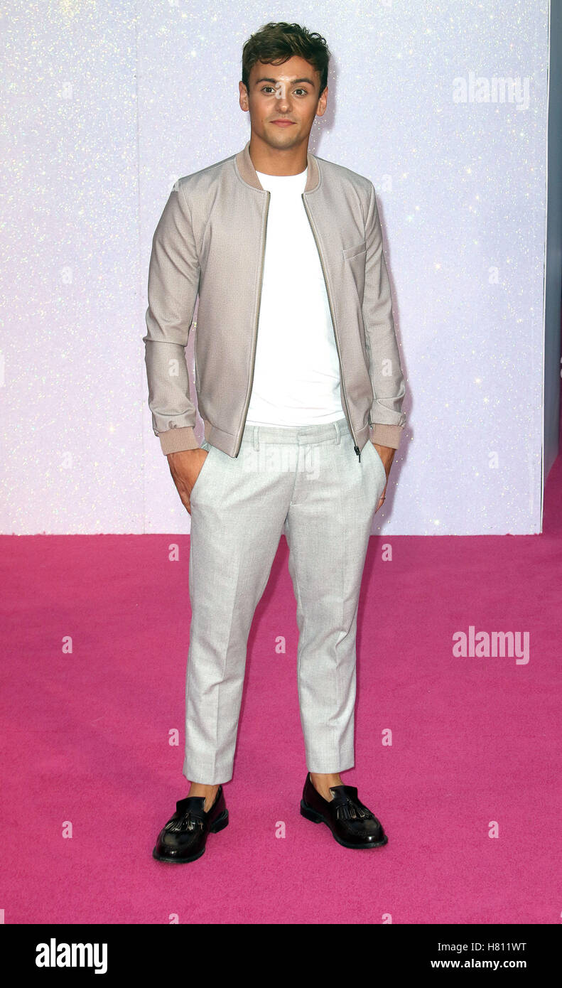 Tom daley splash hi-res stock photography and images - Alamy
