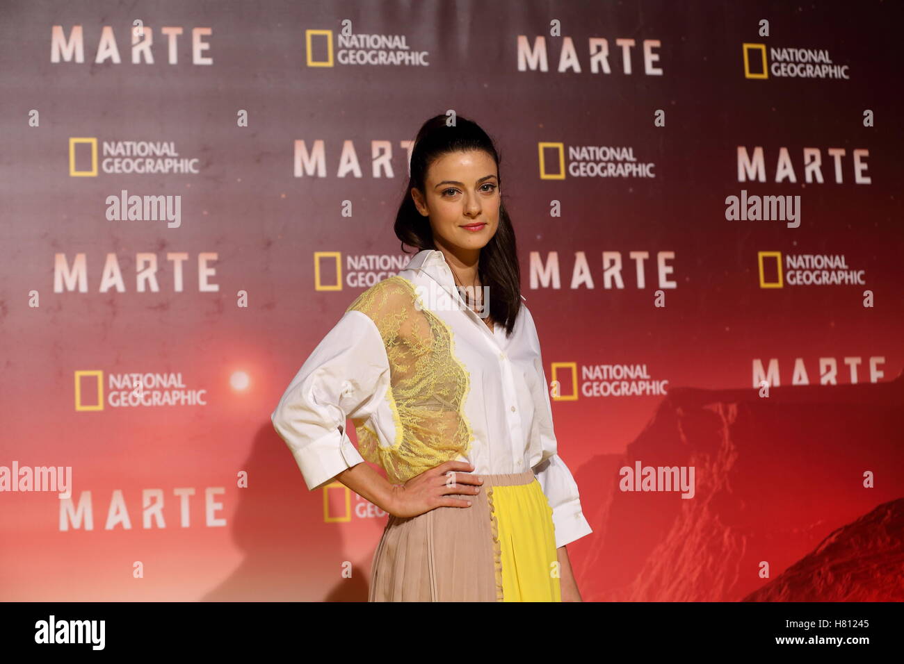 Roma, Italy. 08th Nov, 2016. Italian actress Barbara Ronchi during Red ...