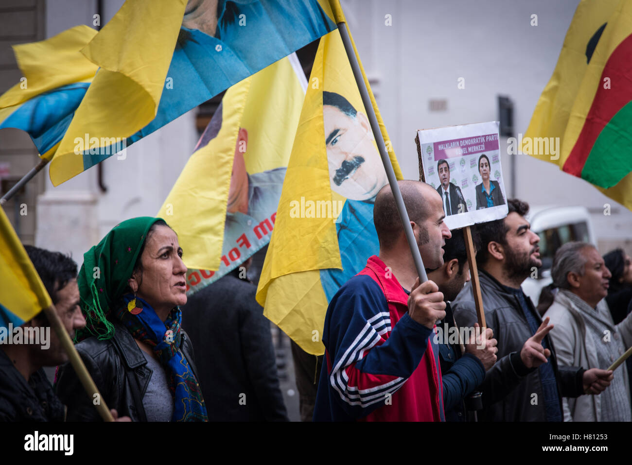 Rome, Italy. 08th Nov, 2016. Protest outside Parliament in Montecitorio ...
