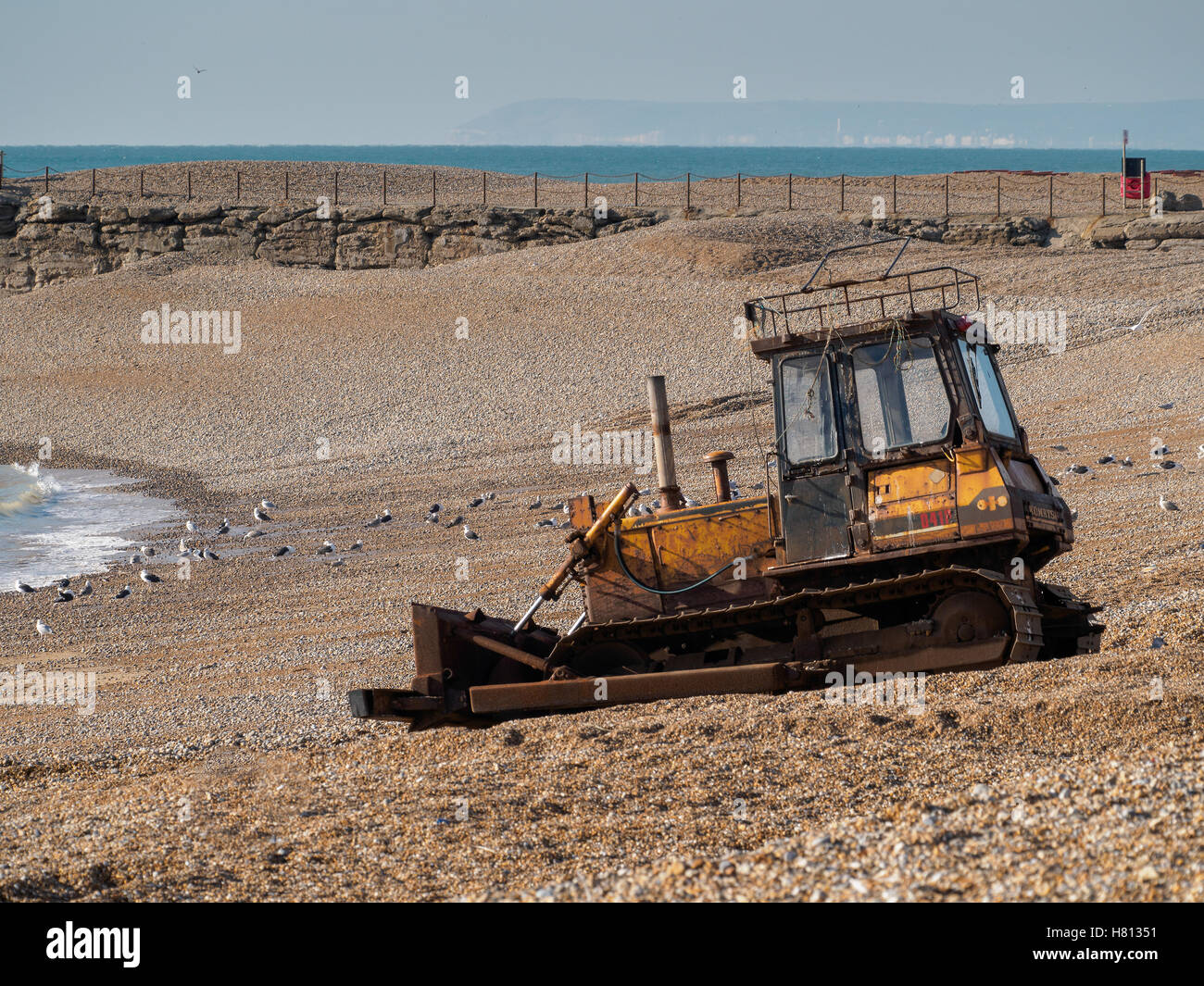 Beach bulldozer construction hi-res stock photography and images - Alamy