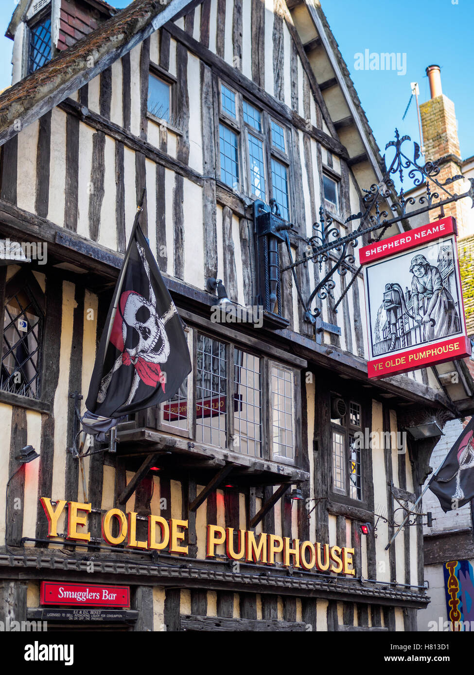 The pumphouse sign hi-res stock photography and images - Alamy