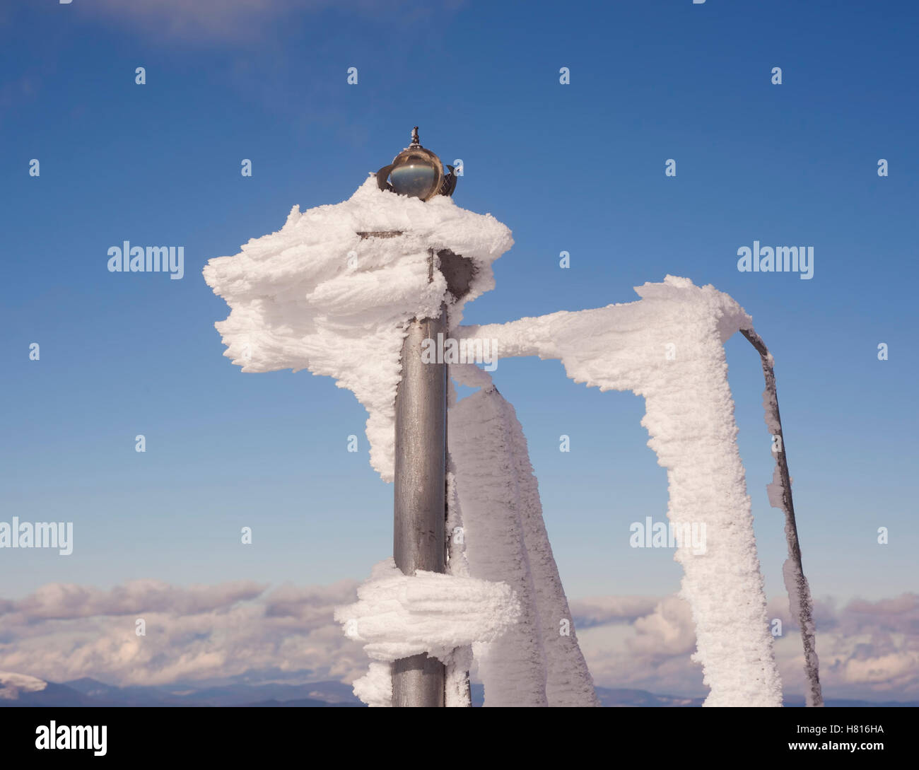 Weather instruments hi-res stock photography and images - Alamy