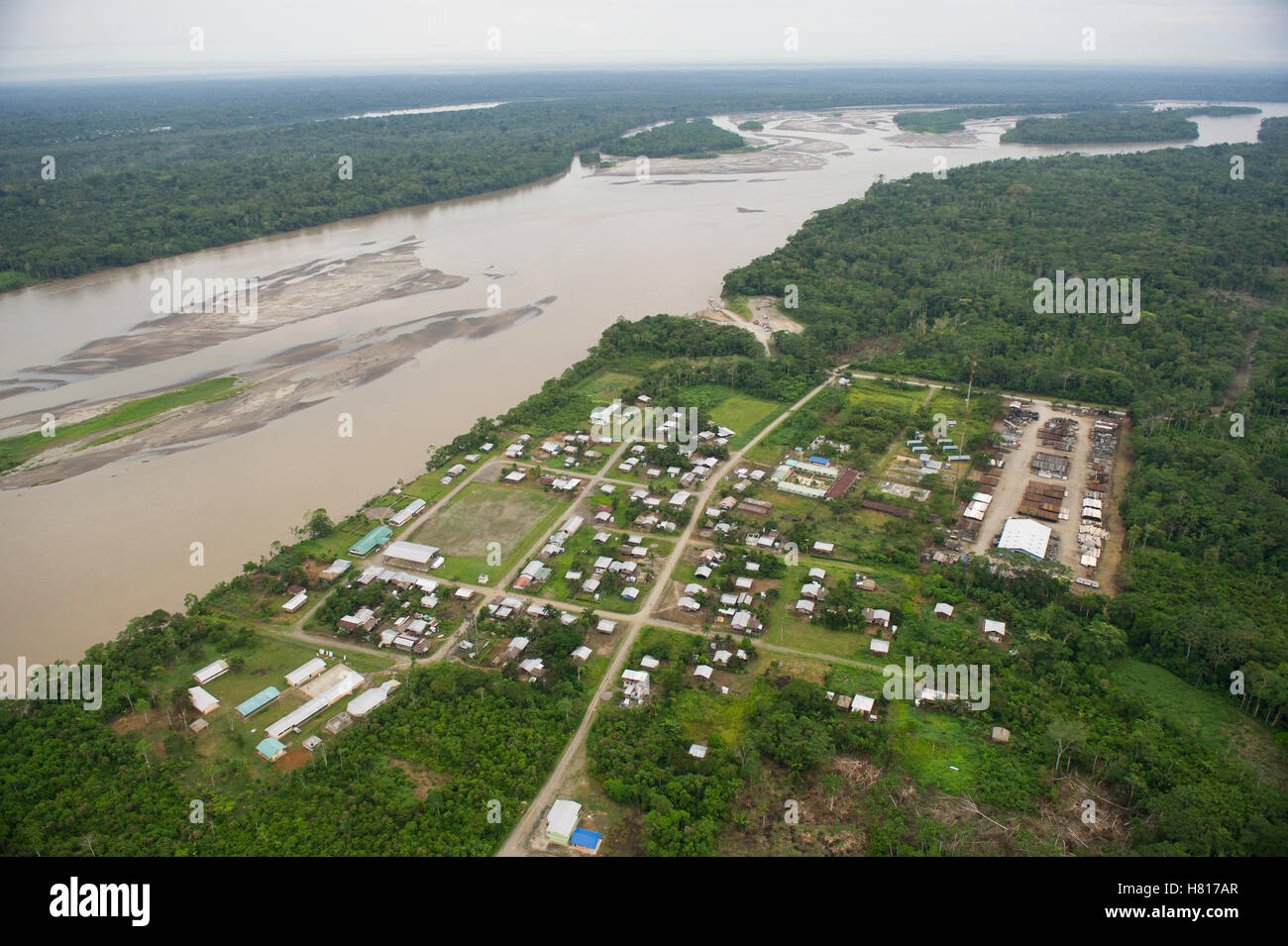 Indigenous community and Yasuni National Park on opposite riverbanks ...